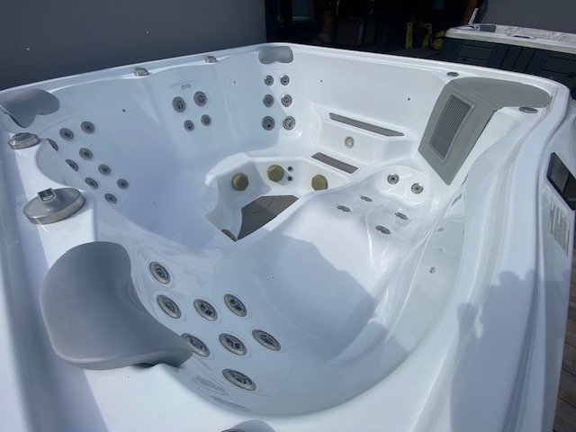 Dream Spa 560 – Crystal Clear Spas